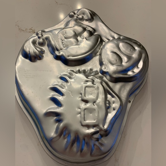 Wilton | Kitchen | 998 Wilton Rugrats Cake Pan Chuckie Angelica Tommy ...